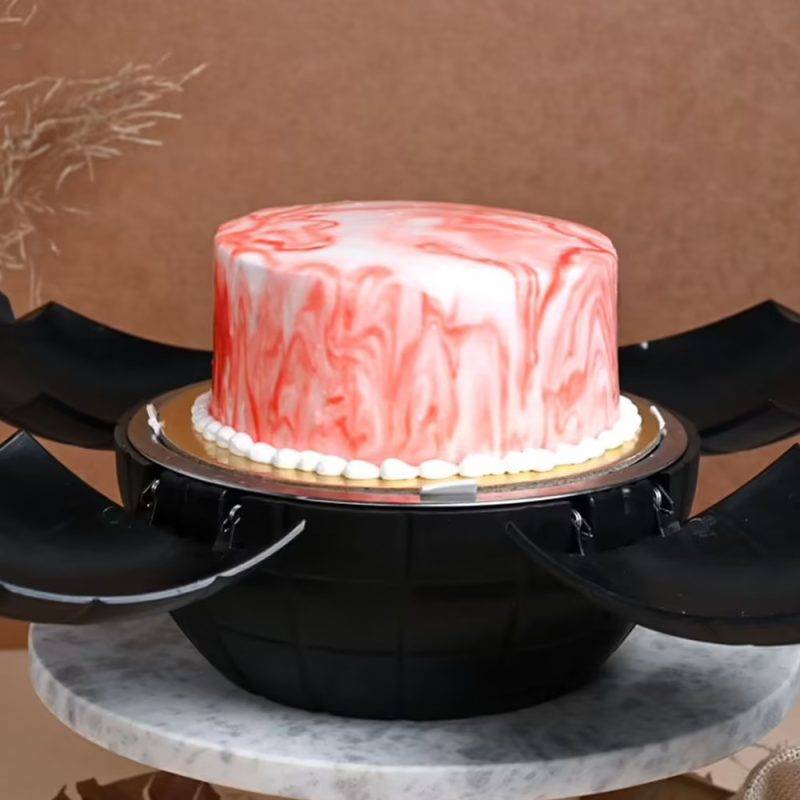 Delicious Creamy Strawberry Cake