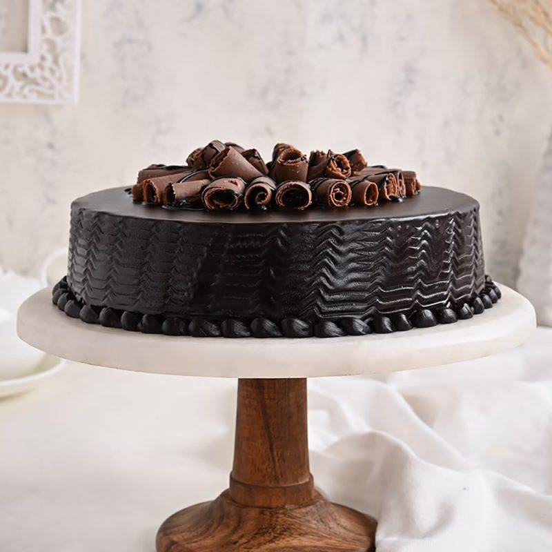 Wedding Special Choco Rolls Round Shape Cake