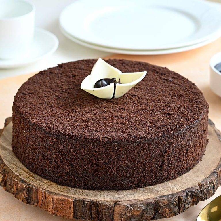 Tasty Creamy Choco Round Shape Cake